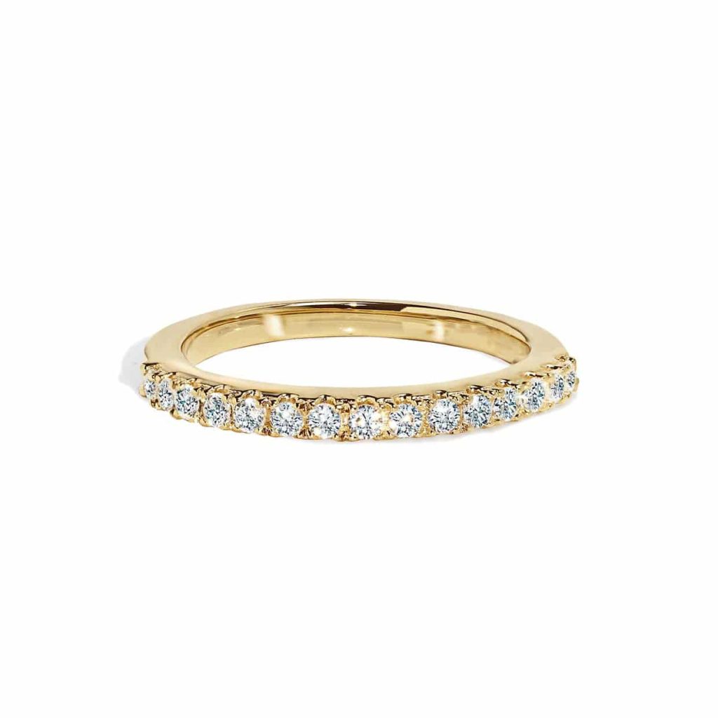 Band Ring with Diamonds in Gold