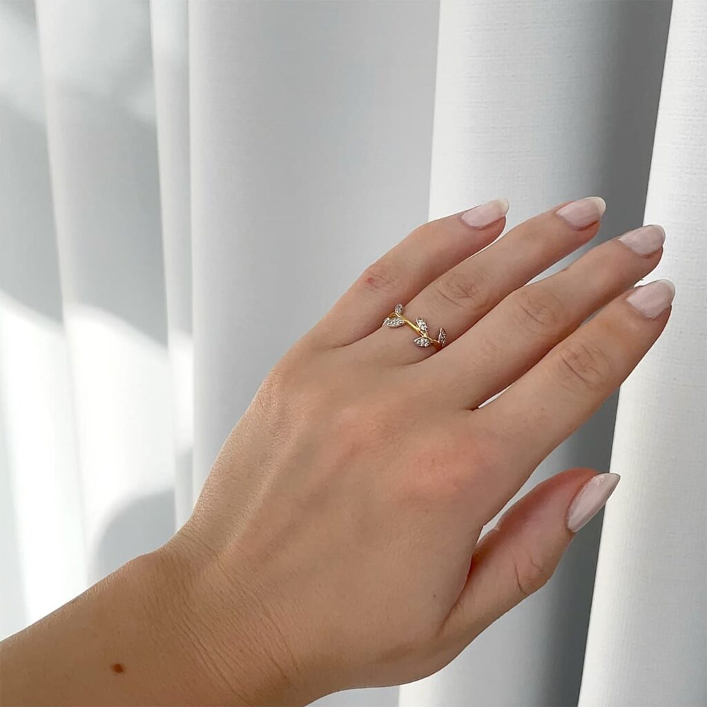 Flora Leaf Gold Ring