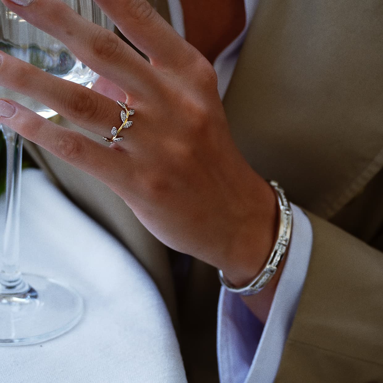 Flora Leaf Gold Ring
